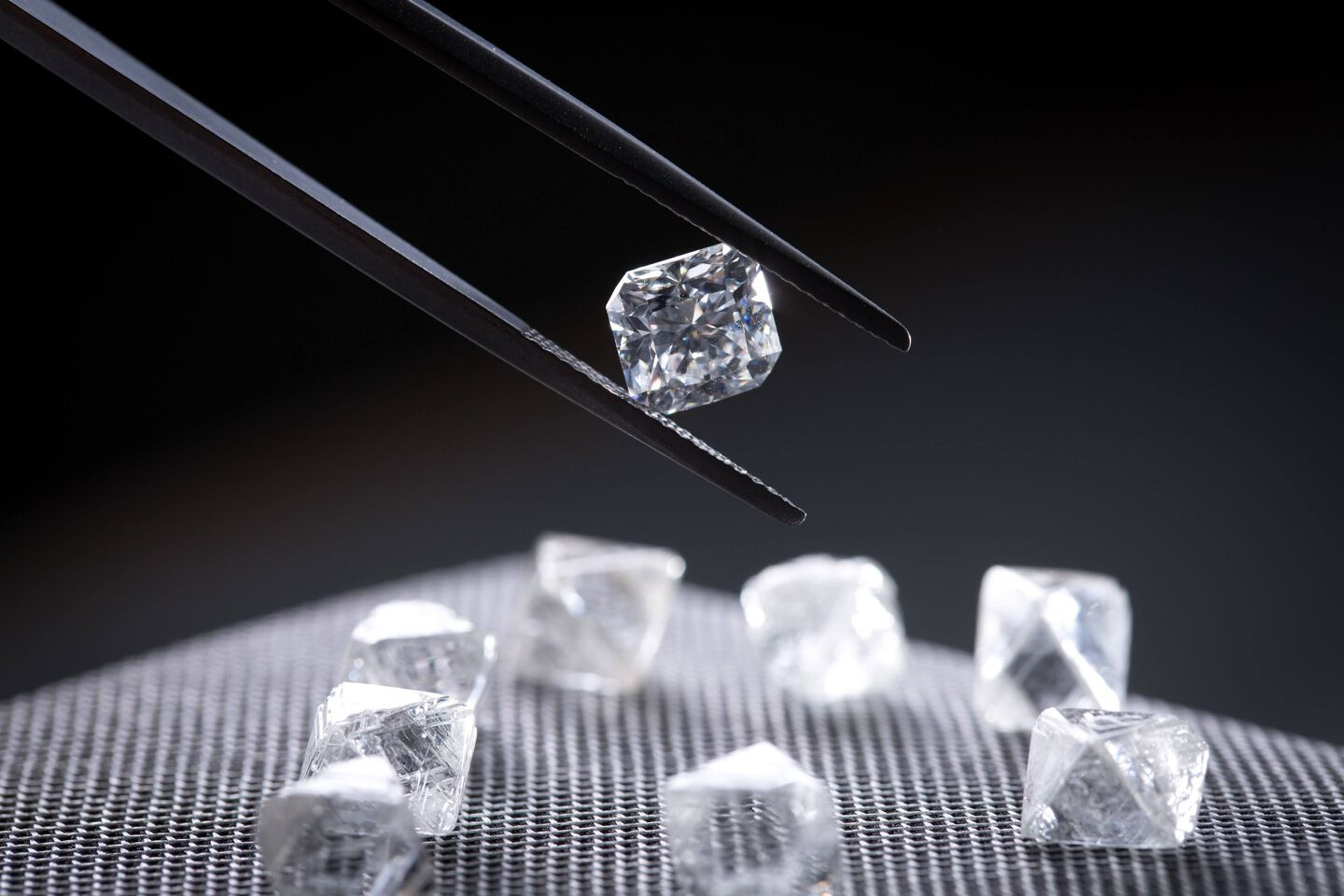 Track Your Diamond | Ikuma – The Canadian Diamond | Ben Bridge Jeweler